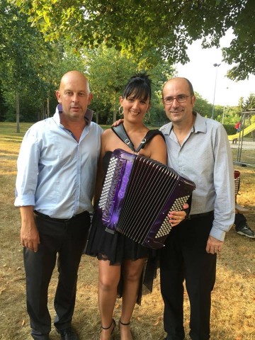 Stéphanie Rodriguez - Le site officiel de l'accordéoniste Lyonnaise
